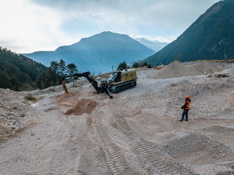PT300 D:MINE Advanced Demining Vehicle | FAE Group